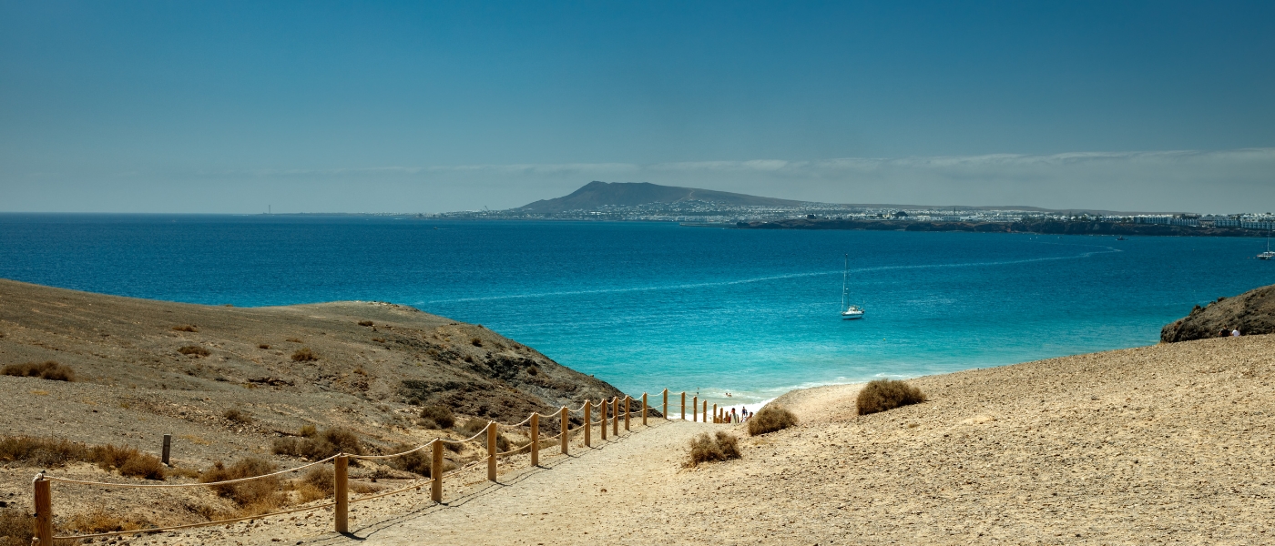 Best Beaches in Lanzarote: A Guide for Irish Holidaymakers - Budget Travel